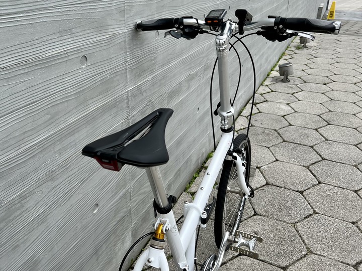 KHS 功學社 2022 F20-T3F 451 開箱！歡迎 F20 車系的車友一起蓋大樓。 - Mobile01